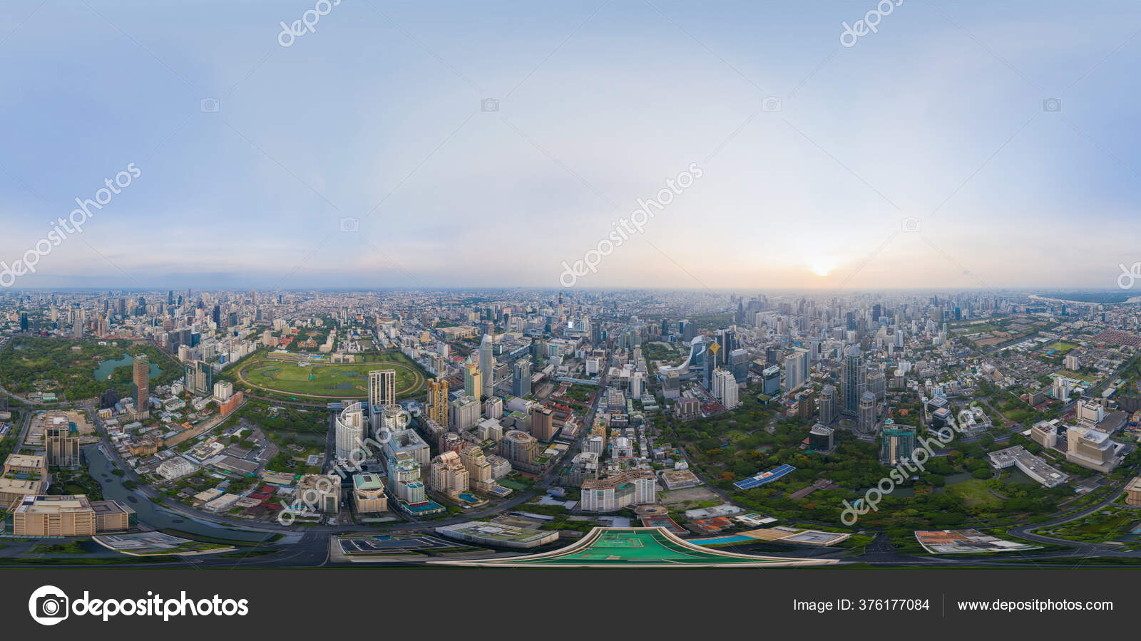 360 Panorama 180 Degrees Angle Seamless Panorama Aerial View Royal ...