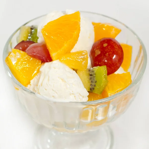 Fruta con helado fotos de stock, imágenes de Fruta con helado sin ...