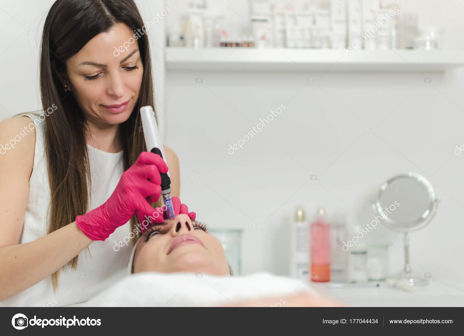 Needle Mesotherapy Dermapen Cosmetics Been Injected Face Stock Photo by ...