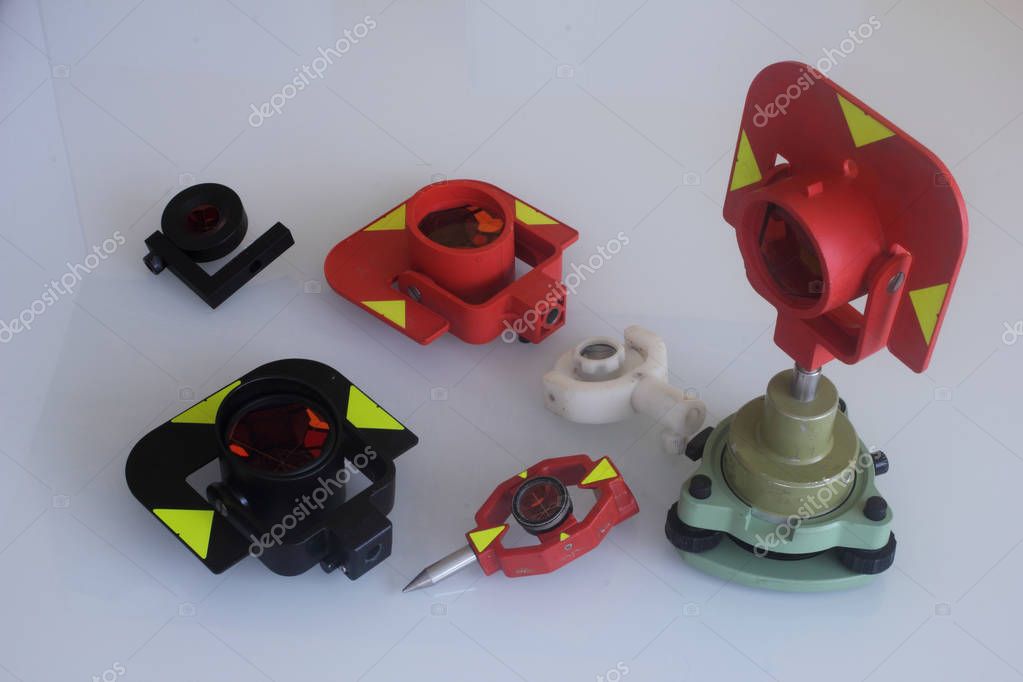 Prismas utilizados en topografía 2022