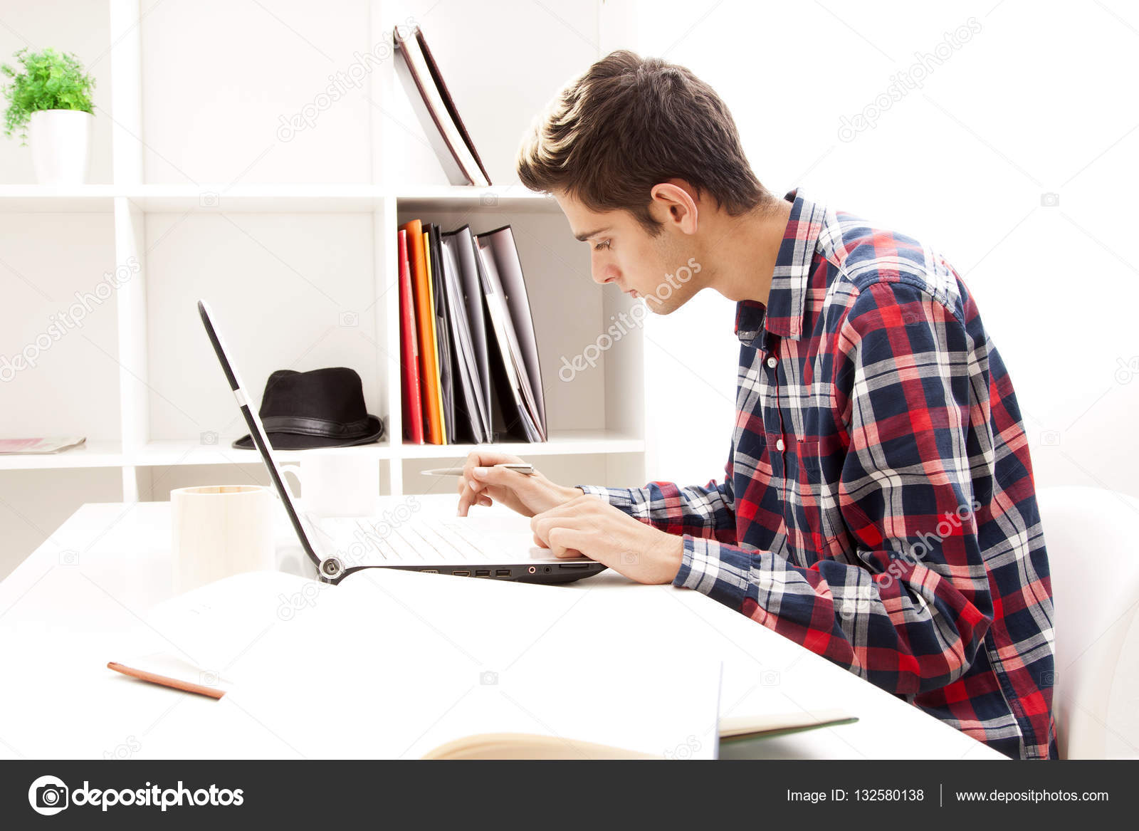 Man computer working — Stock Photo © carballo #132580138