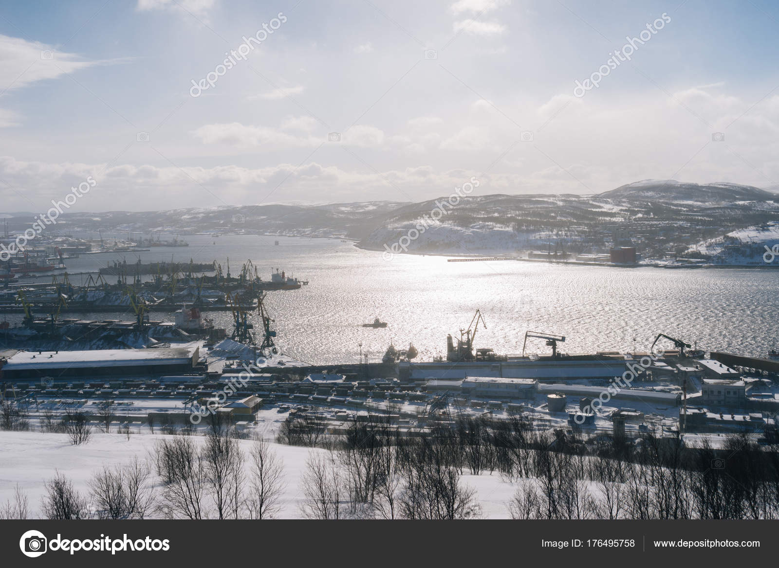 In the north it is very cold, a small industrial city next to the river ...