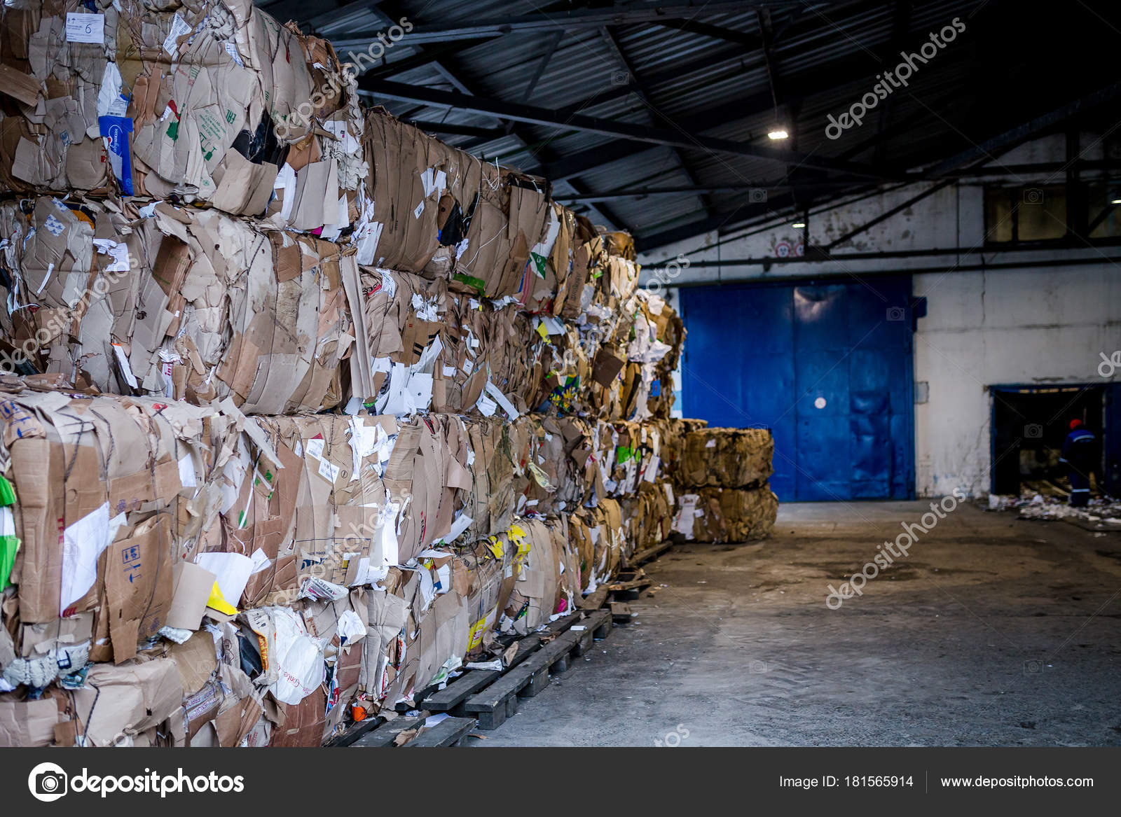 Plastic Waste Warehouse Garbage Disposal Plant — Stock Photo © Peryn ...