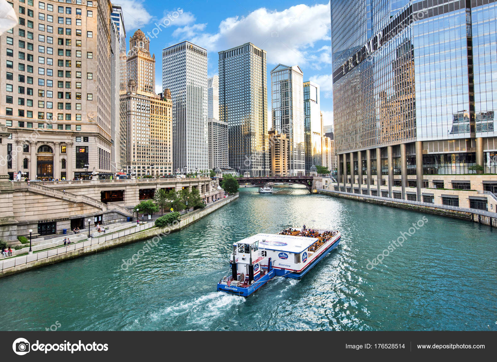 Northern Chicago River Riverwalk North Branch Chicago River Chicago ...