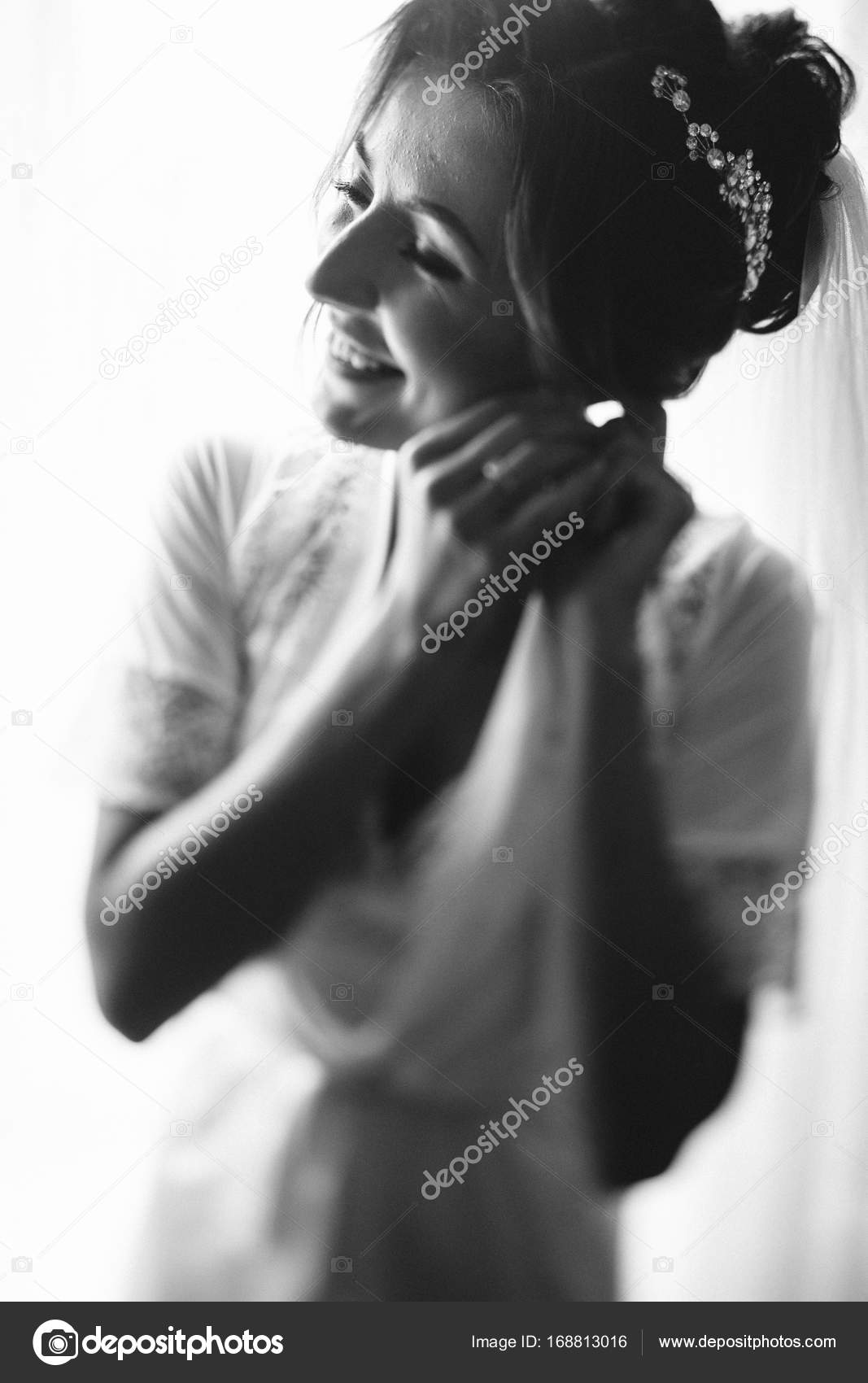 Beautiful Bride at morning. — Stock Photo © VAKSMANV101 #168813016