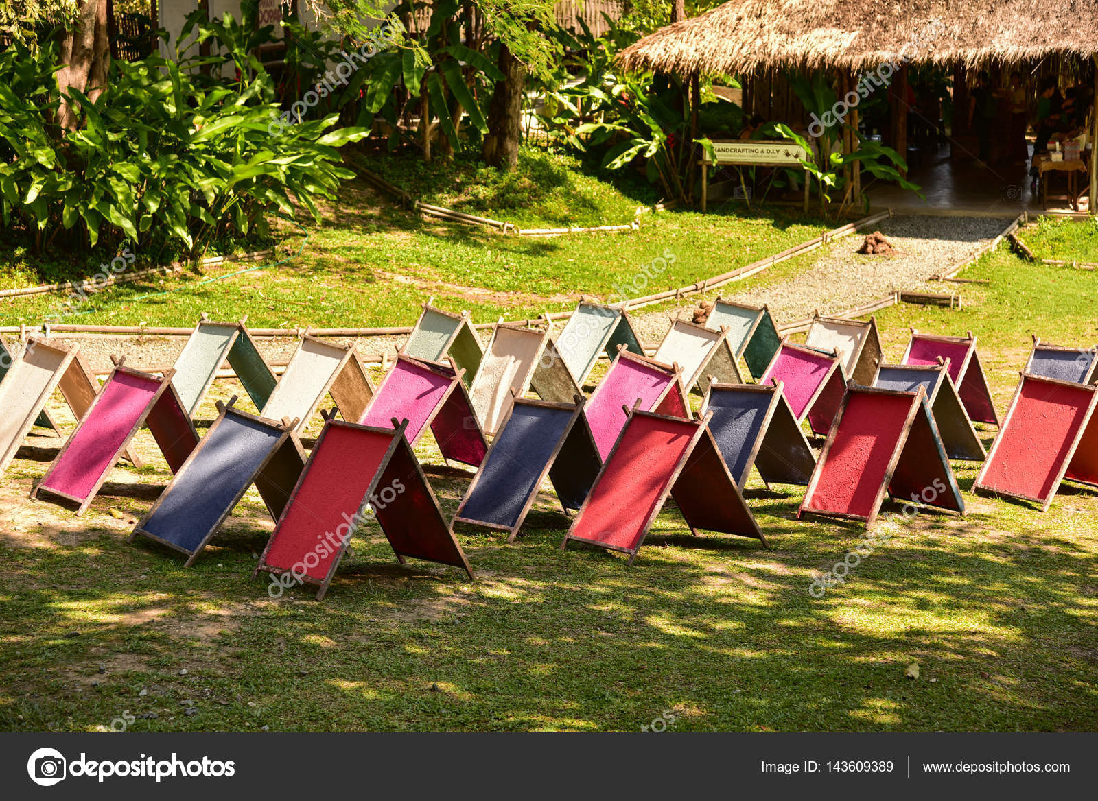 Recycling paper with poo of elephants, papers are drying under the sun ...