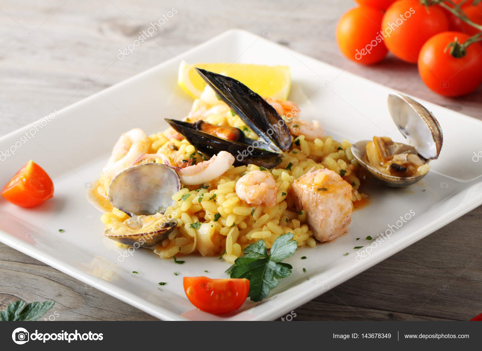 Risotto with seafood Stock Photo by ©lorenzograph 143678349