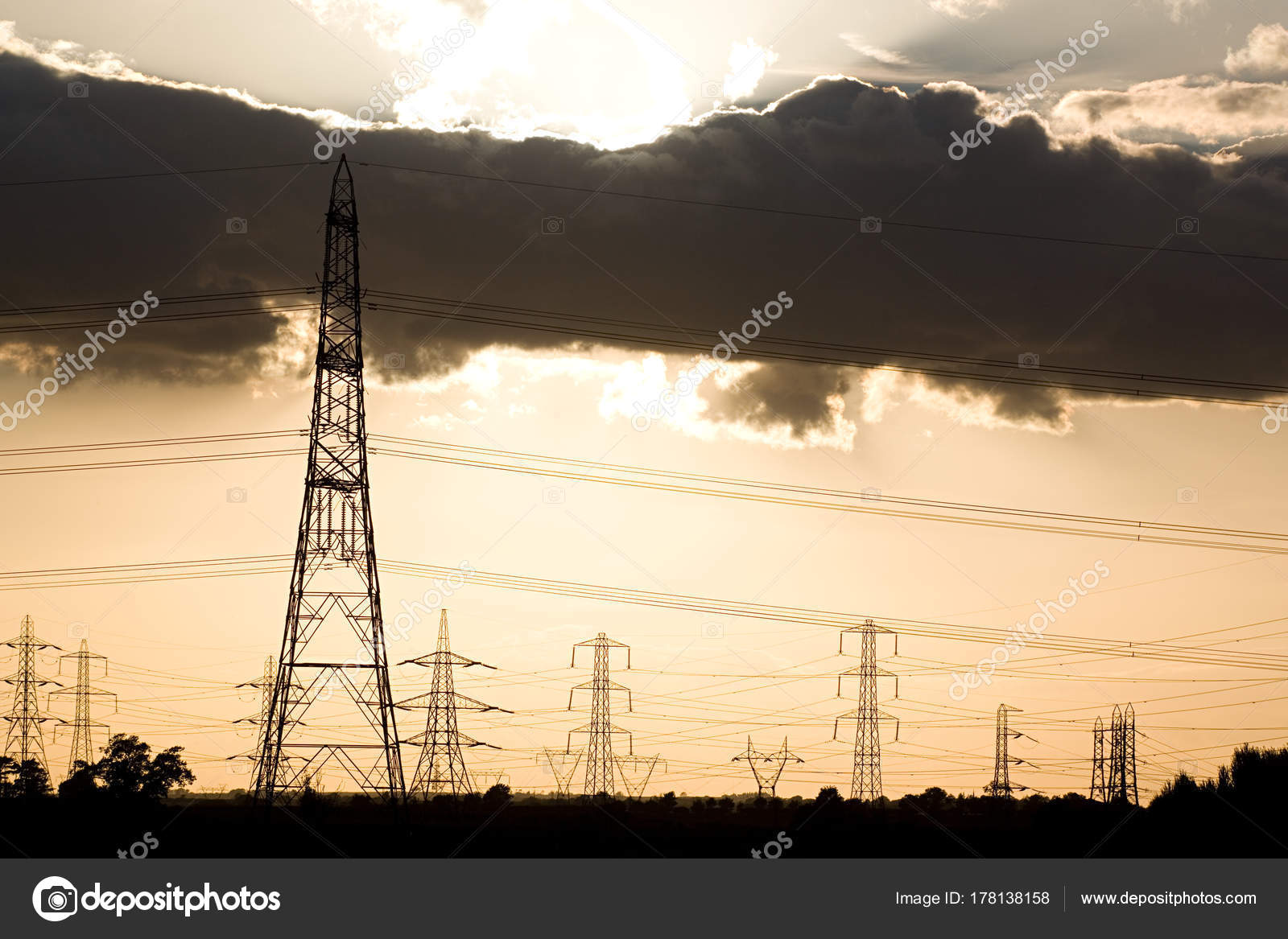 Front View Electrical Towers Placed Row Sun Cloud Background Stock ...