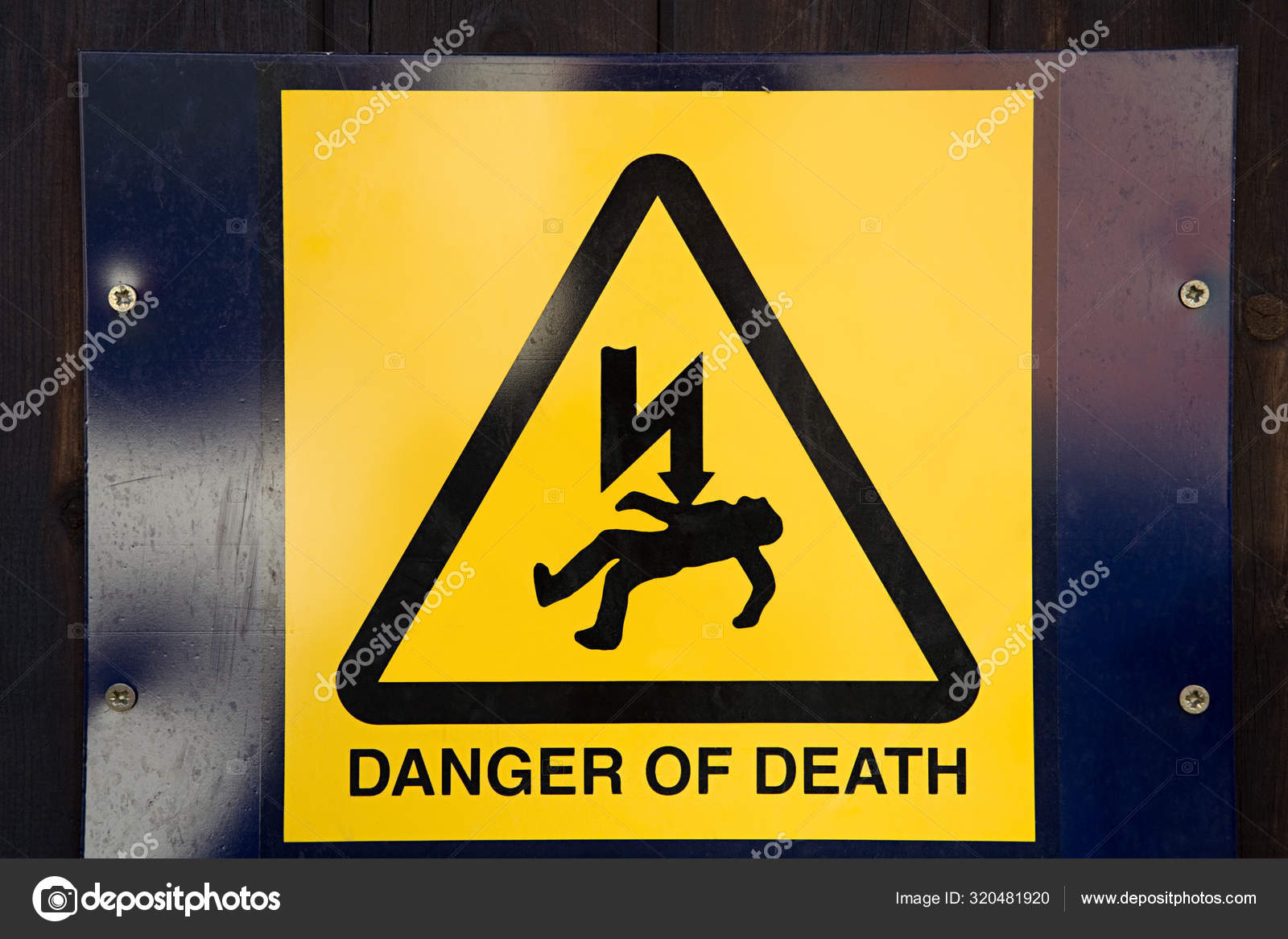 Danger Death Sign — Stock Photo © ImageSource #320481920