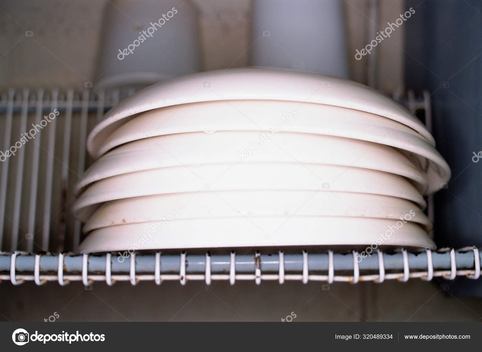 Stack Washed Bowls — Stock Photo © ImageSource #320489334