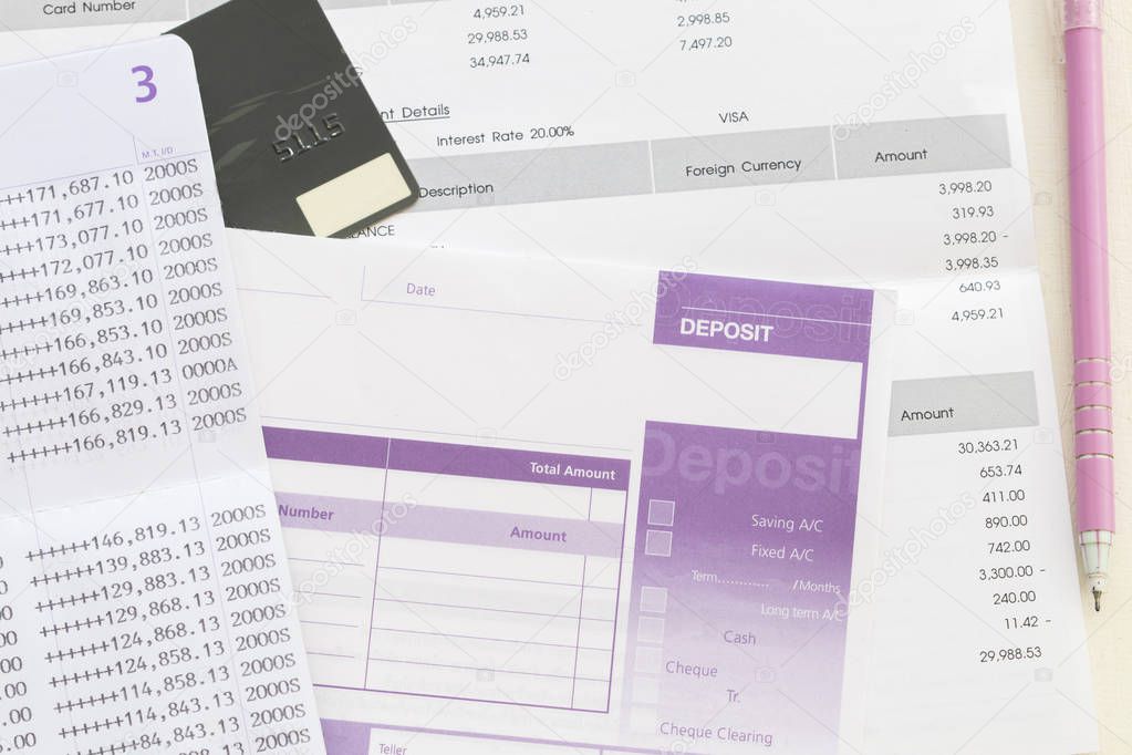 banco de la libreta de ahorro de la cuenta y depósito del resbalón para ...