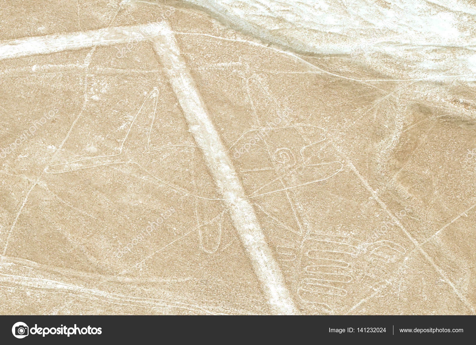 Nazca Lines geoglyphs Stock Photo by ©njaj 141232024