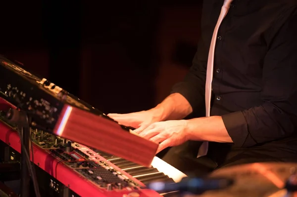 Keyboard player Stock Photos, Royalty Free Keyboard player Images ...