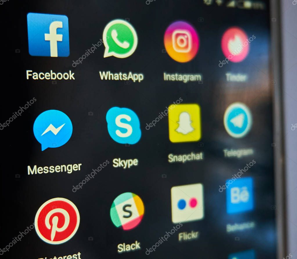 Modern communication social applications – Stock Editorial Photo ...