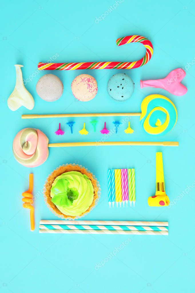 Birthday party objects Stock Photo by ©belchonock 129381294