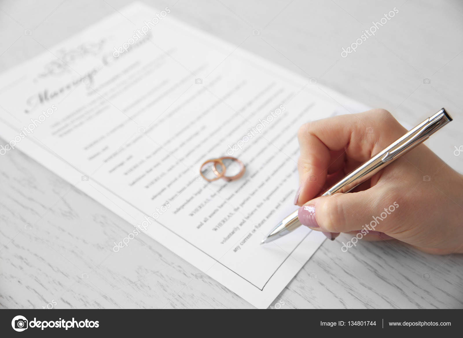 Signing marriage contract — Stock Photo © belchonock #134801744