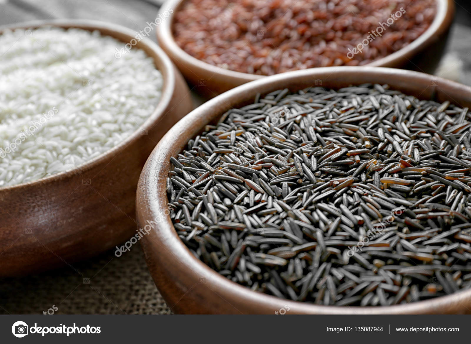 Different types of rice Stock Photo by ©belchonock 135087944