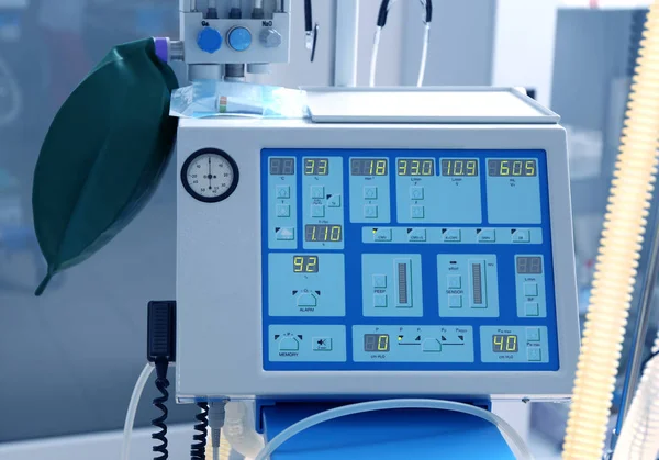 Artificial lung ventilation Stock Photos, Royalty Free Artificial lung ... Artificial lung ventilation Stock Photos, Royalty Free Artificial lung ...