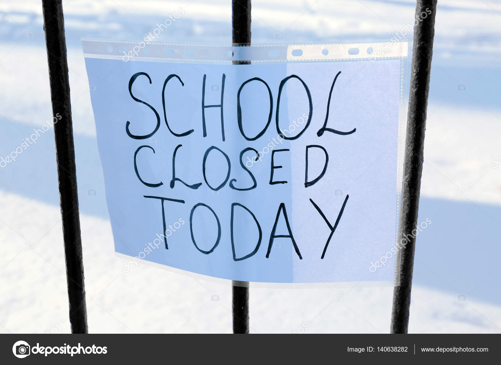 School closed sign — Stock Photo © belchonock #140638282