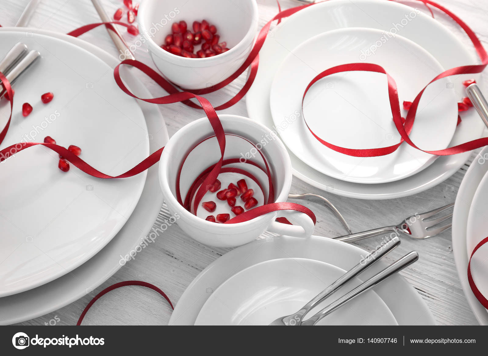 Cutlery set with plates Stock Photo by ©belchonock 140907746