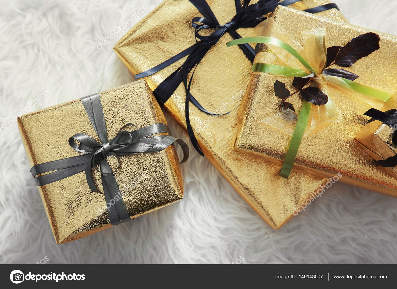 Set of different gift boxes Stock Photo by ©belchonock 149143007