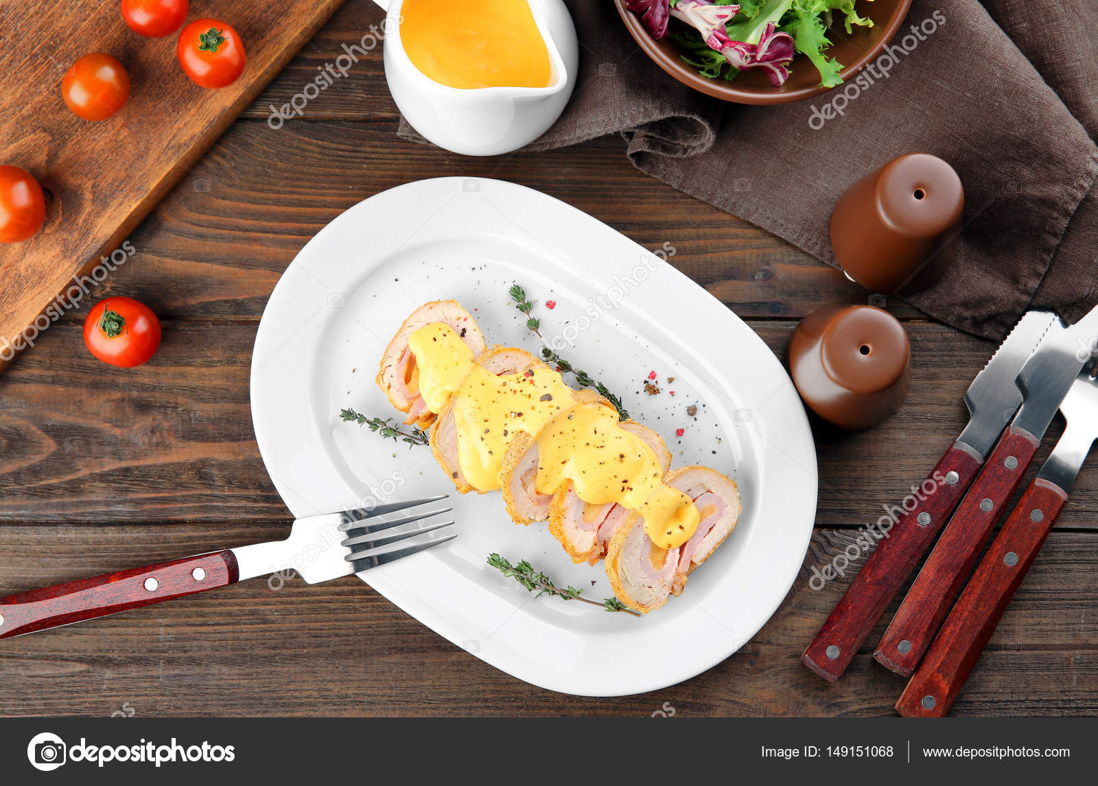 Plate with chicken sliced roll — Stock Photo © belchonock #149151068
