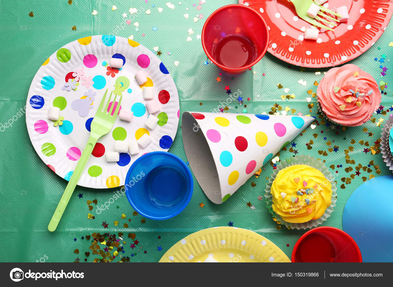 Birthday sweets and decorations ⬇ Stock Photo, Image by © belchonock ...