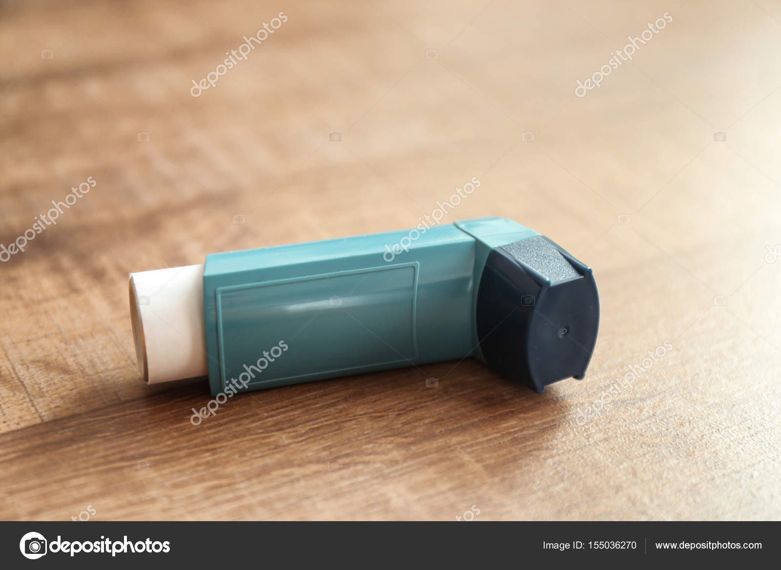 Modern Asthma inhaler Stock Photo by ©belchonock 155036270