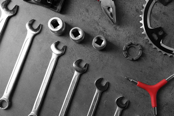 Triangle allen key Stock Photos, Royalty Free Triangle allen key Images ...