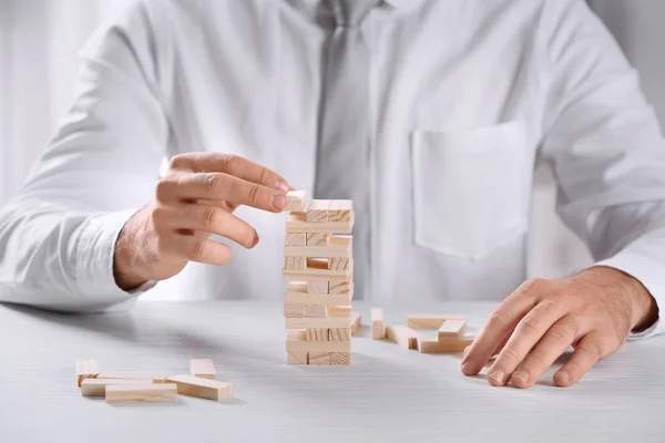 Styles of leadership and team building images libres de droit, photos ...