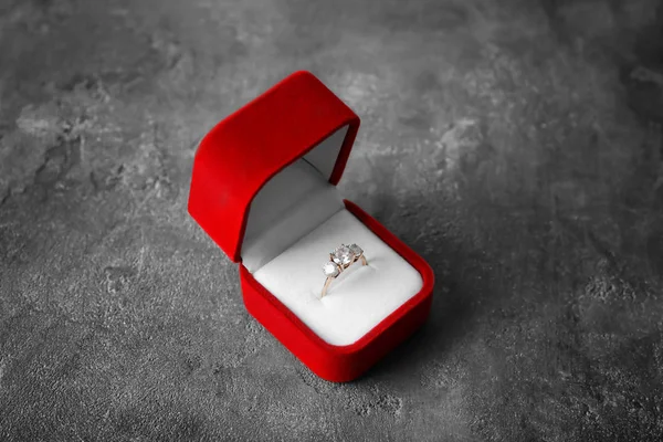Beautiful engagement ring Stock Photo by ©belchonock 179598922