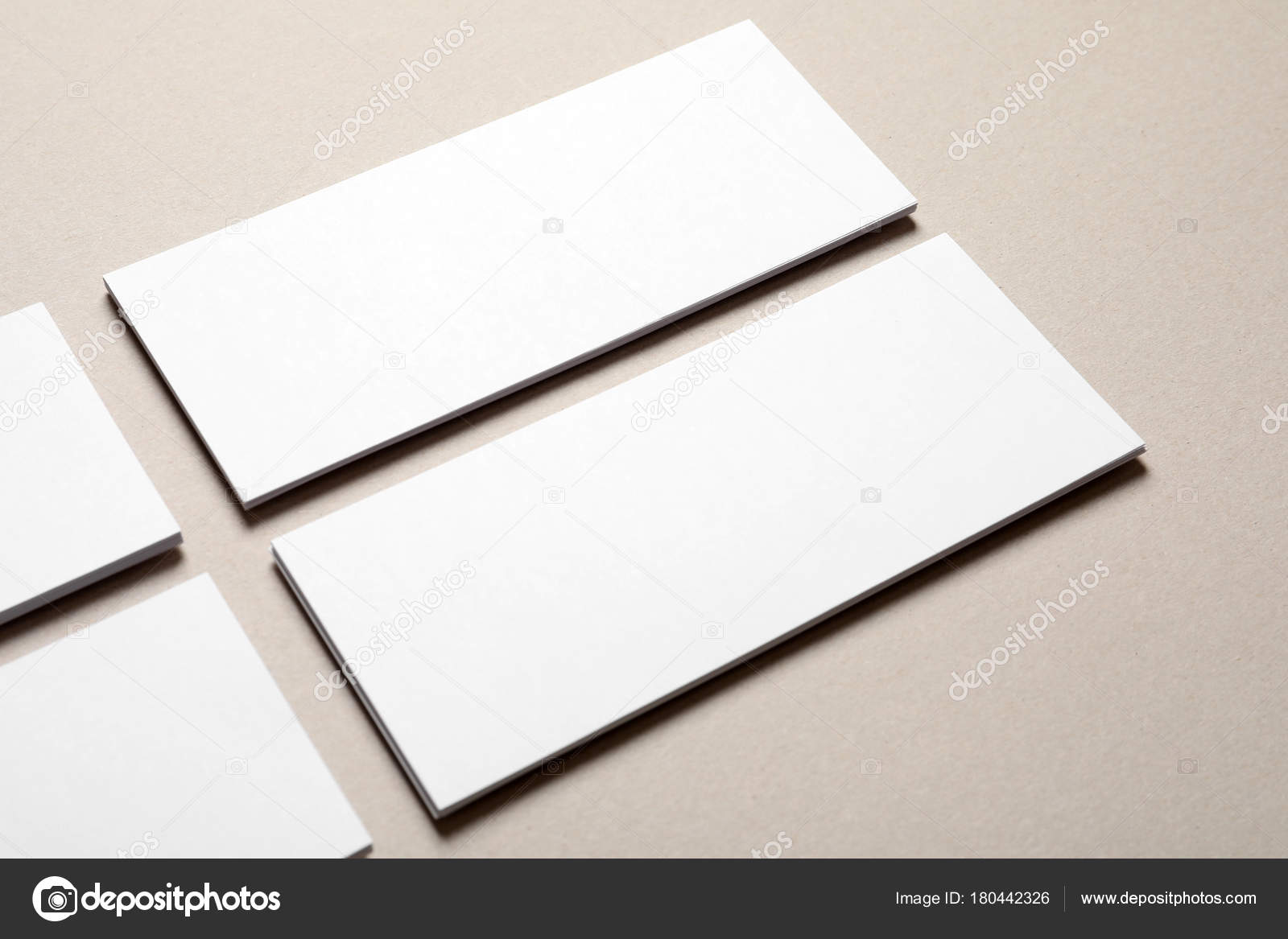 Tarjetas Blanco Sobre Fondo Claro Prepárate Para Diseño — Foto de stock ...