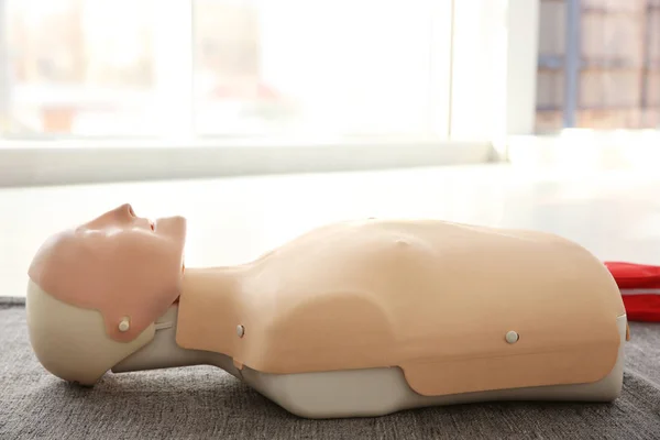 Mannequin cpr Stock Photos, Royalty Free Mannequin cpr Images ...