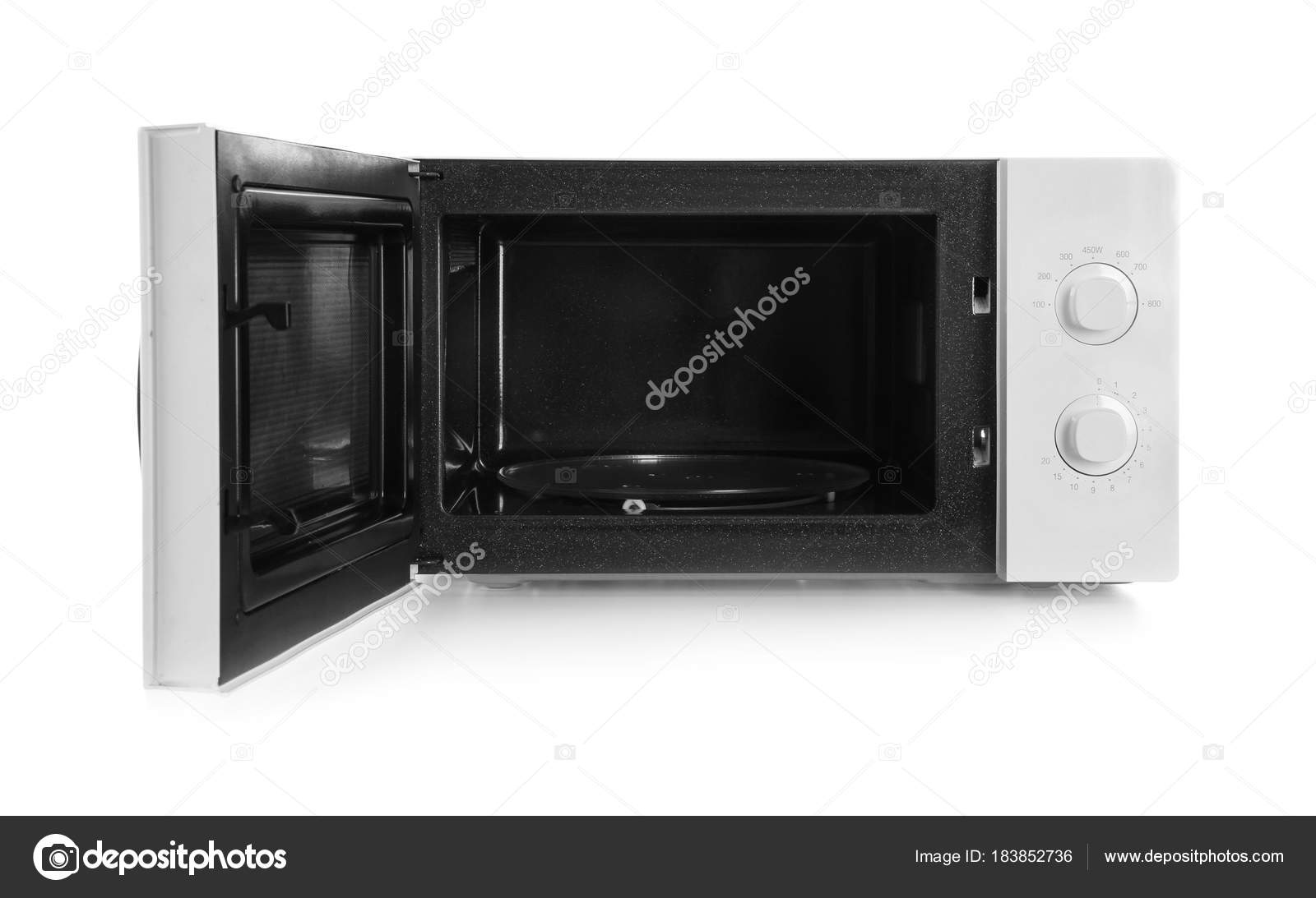 Moderno horno de microondas sobre fondo blanco: fotografía de stock ...