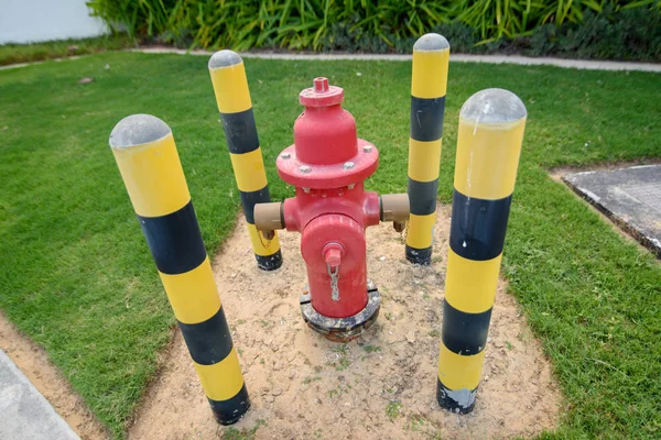 Fire hydrant system Stock Photos, Royalty Free Fire hydrant system ...