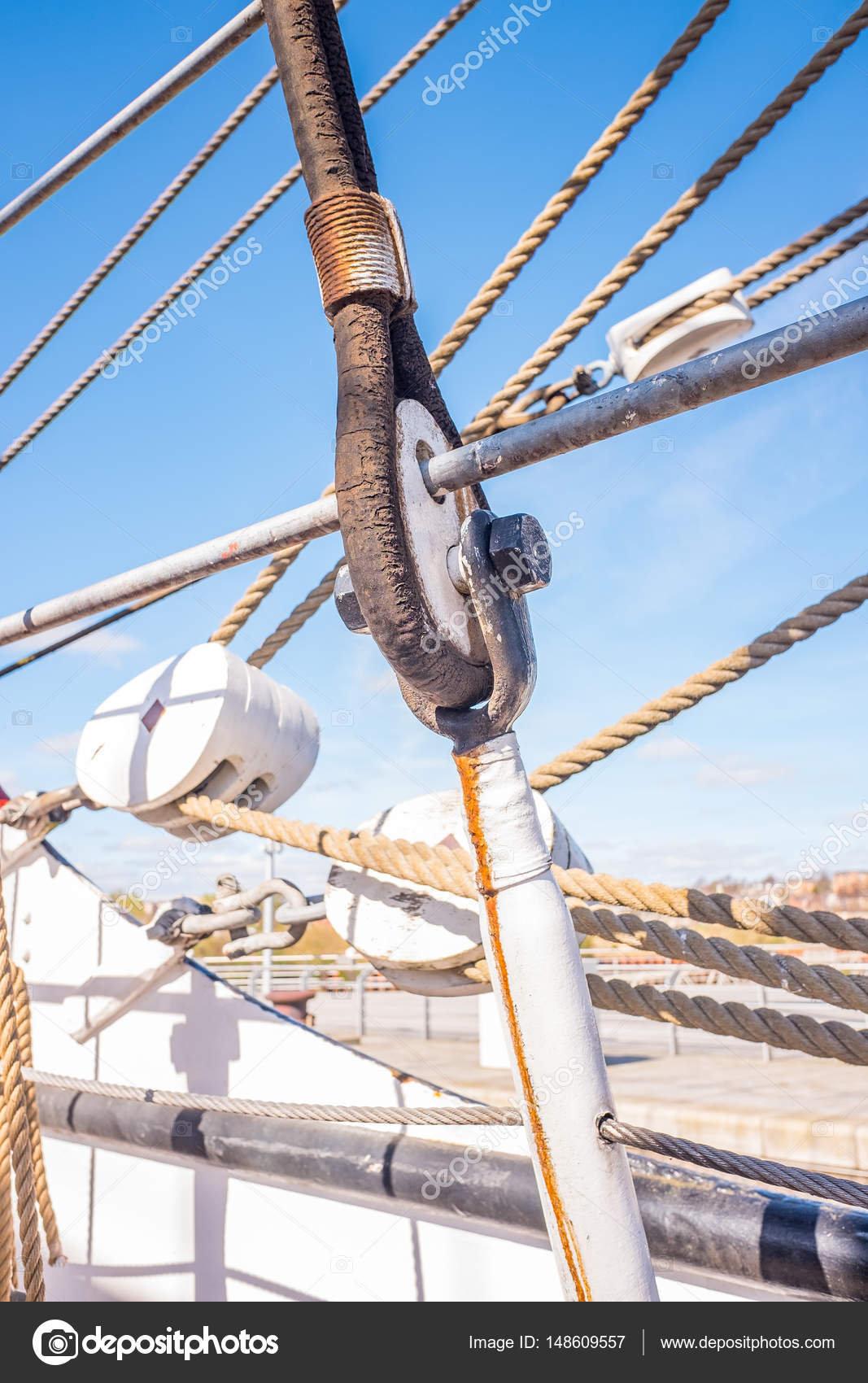 Ropes rigging masts and stays on traditional sailing ship — Stock Photo ...