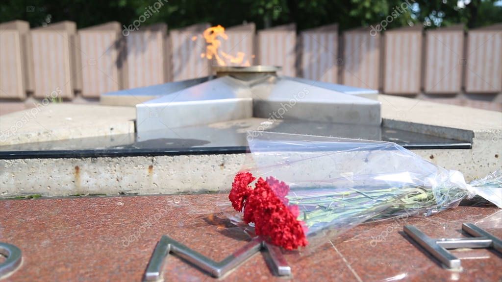 Eternal Flame - símbolo de victoria en la Segunda Guerra Mundial. Llama ...