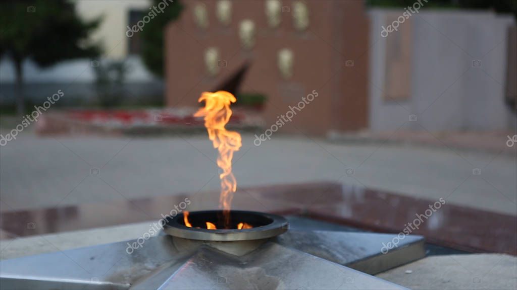 Eternal Flame - símbolo de victoria en la Segunda Guerra Mundial. Llama ...
