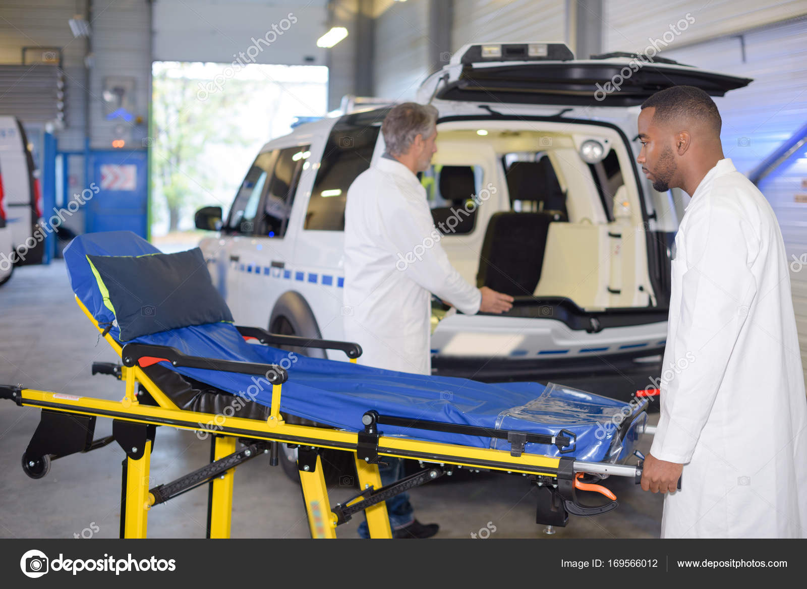 Ambulance team preparing the vehicle — Stock Photo © photography33 ...