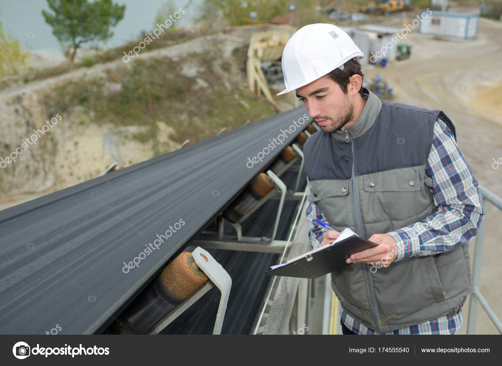 Inspection of the conveyor belt Stock Photo by ©photography33 174555540