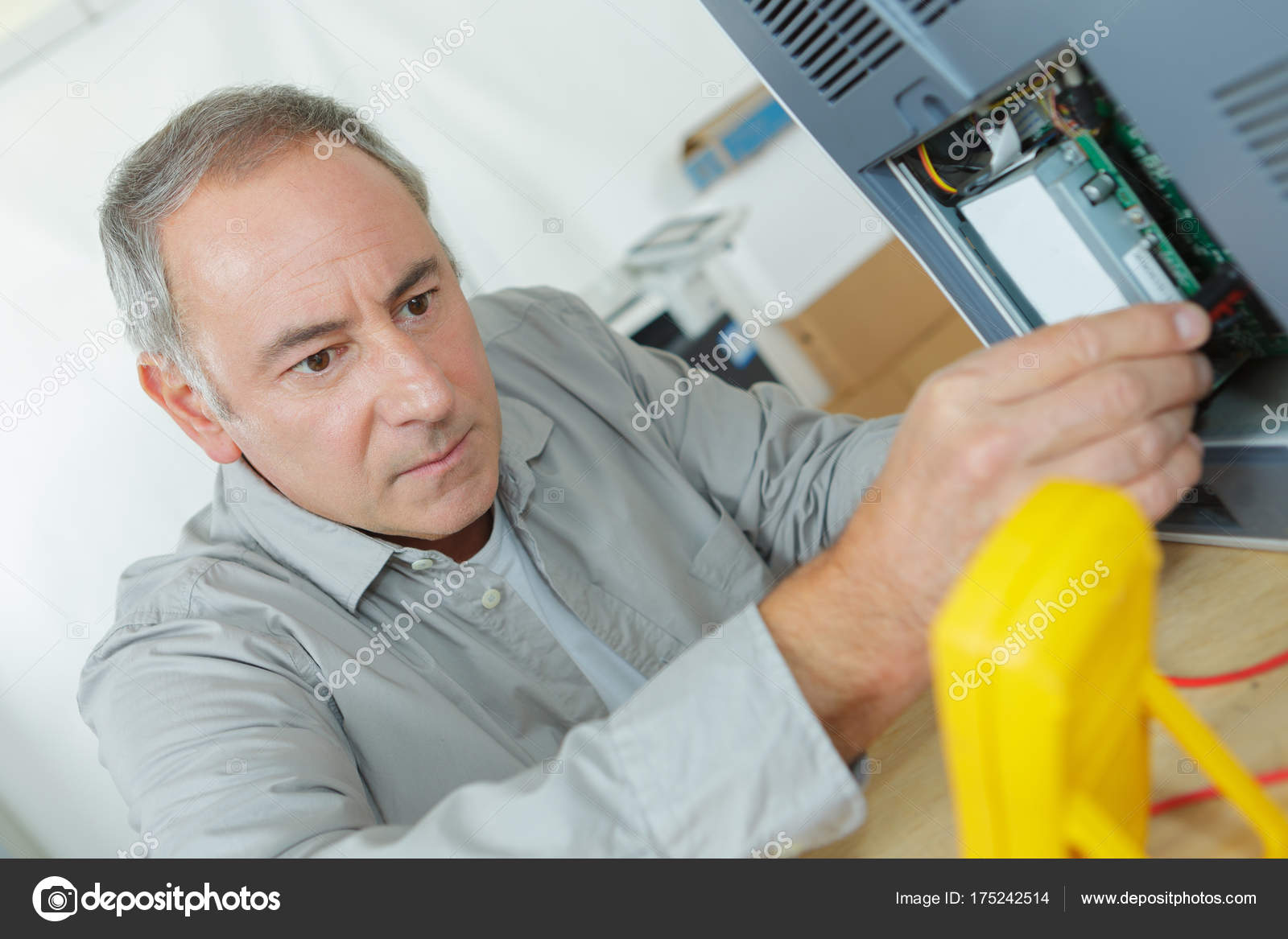 Checking the circuit electrical wiring Stock Photo by ©photography33 ...