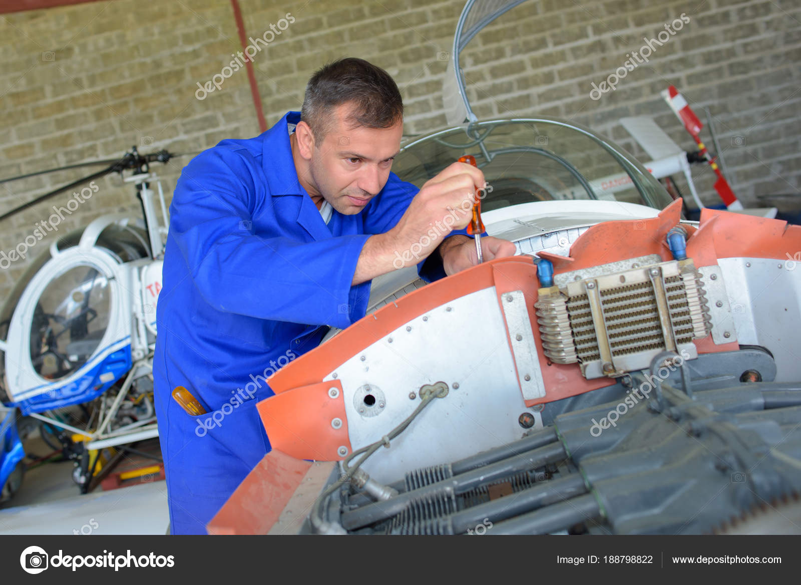 Aircraft engine assembler and engine Stock Photo by ©photography33 ...