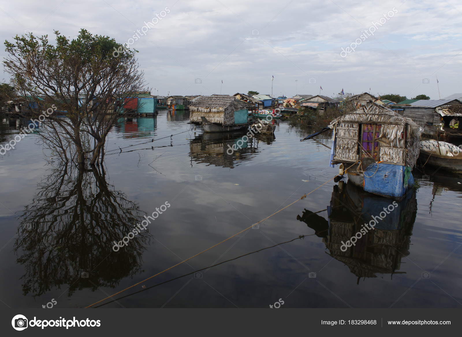 Floating Village Kompong Luong Cambodia – Stock Editorial Photo ...