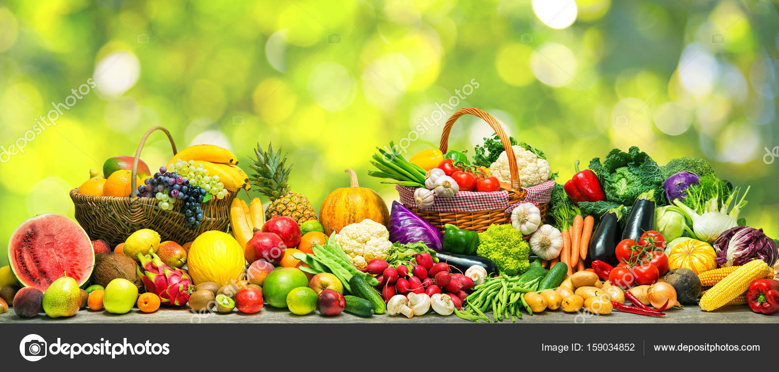 Vegetables and fruits background Stock Photo by ©alexraths 159034852