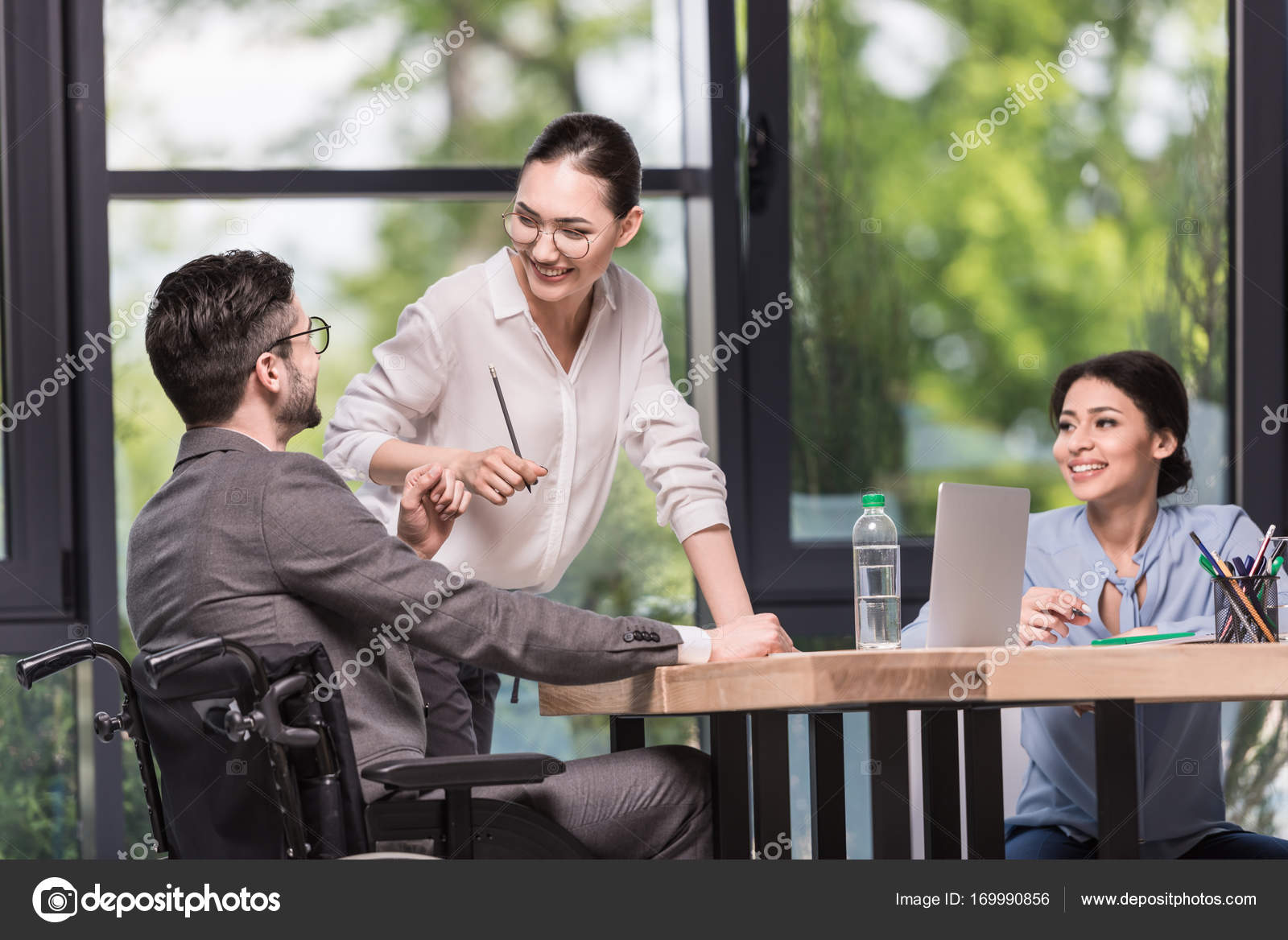 Multicultural businesspeople working together Stock Photo by ©AlexLipa ... Multicultural businesspeople working together Stock Photo by ©AlexLipa ...