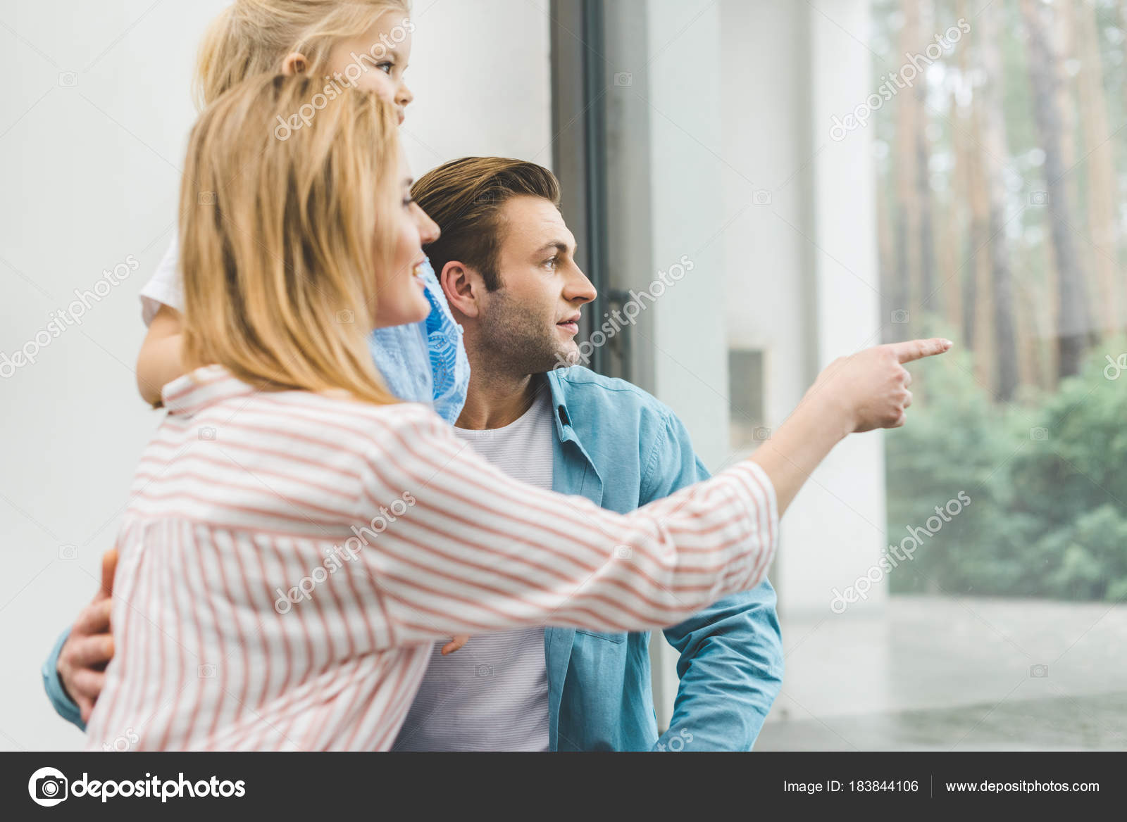 Side View Family Looking Out Window Together Home — Stock Photo © Y ...