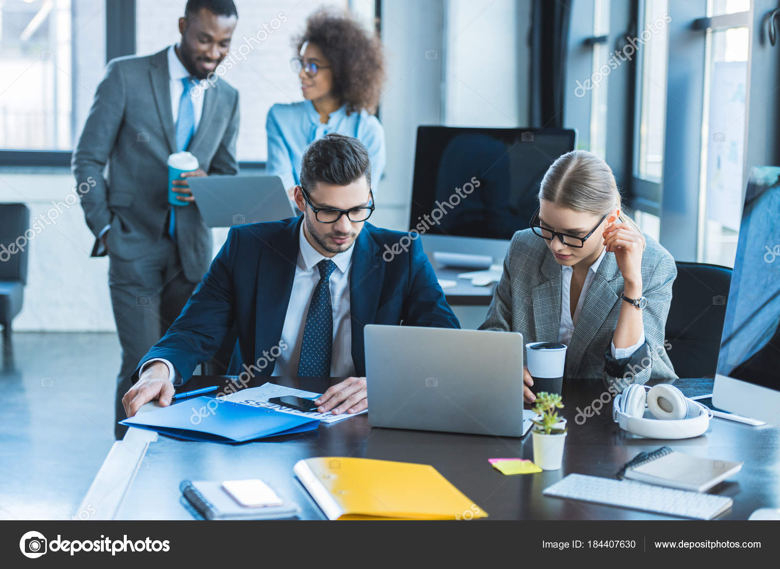 Trabajos: fotografía de stock © Y-Boychenko #184407630 | Depositphotos