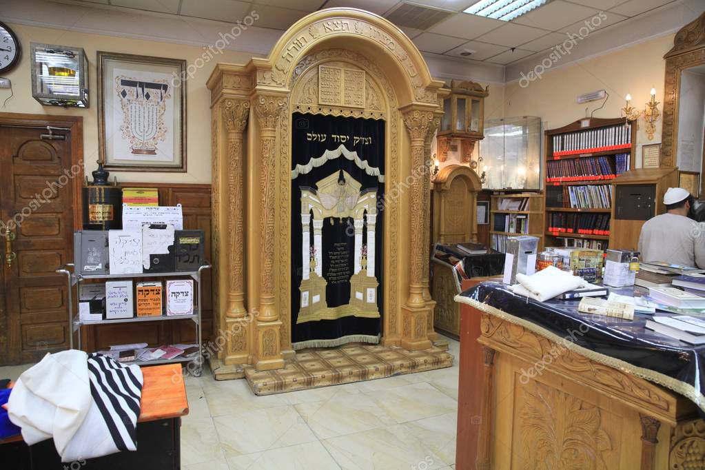 Tumba de Tzadik Nahman en Uman, un lugar de peregrinación para Hasidim ...