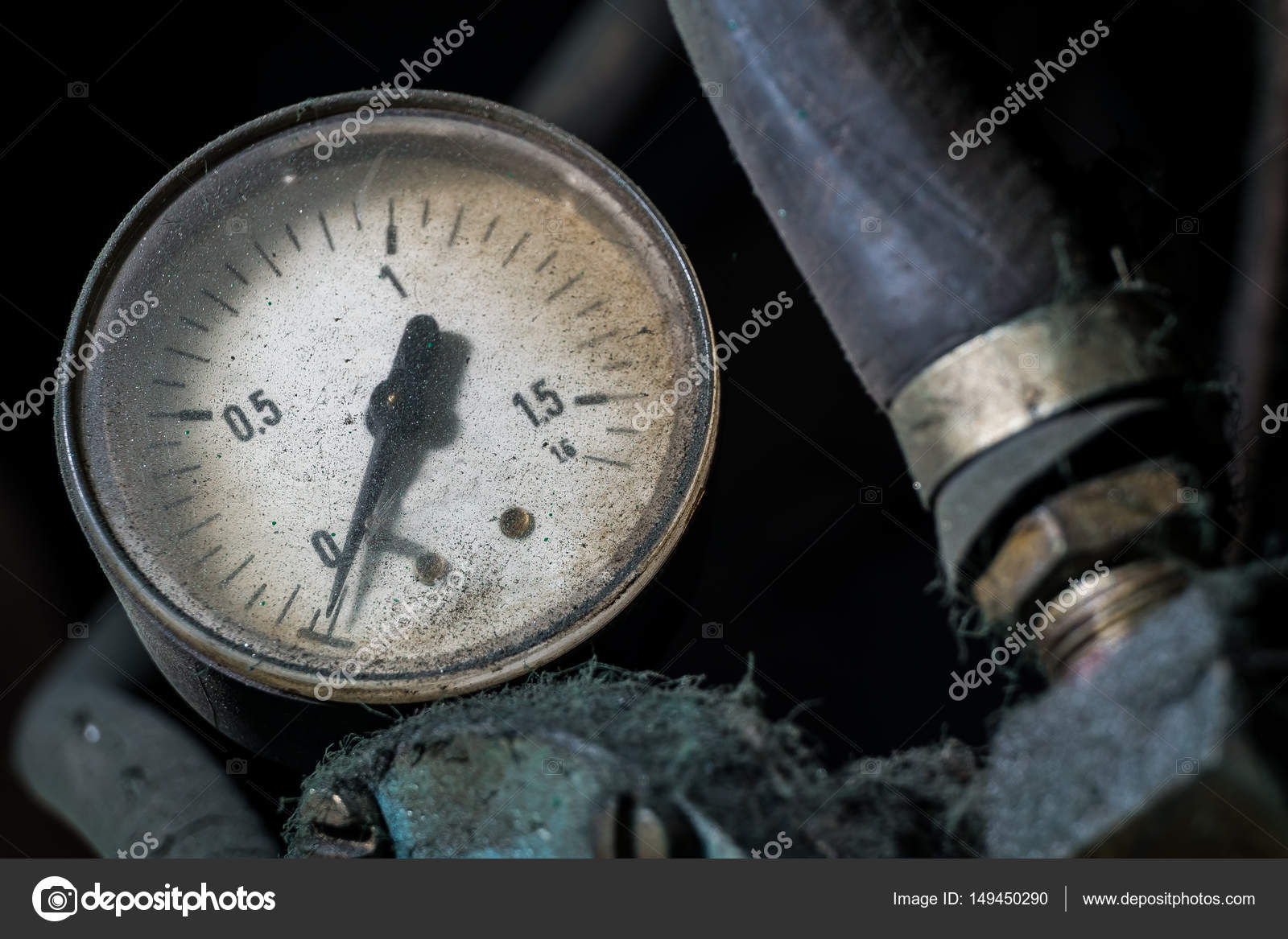 Bars pressure sensor on the machine Stock Photo by ©dobrovizcki 149450290