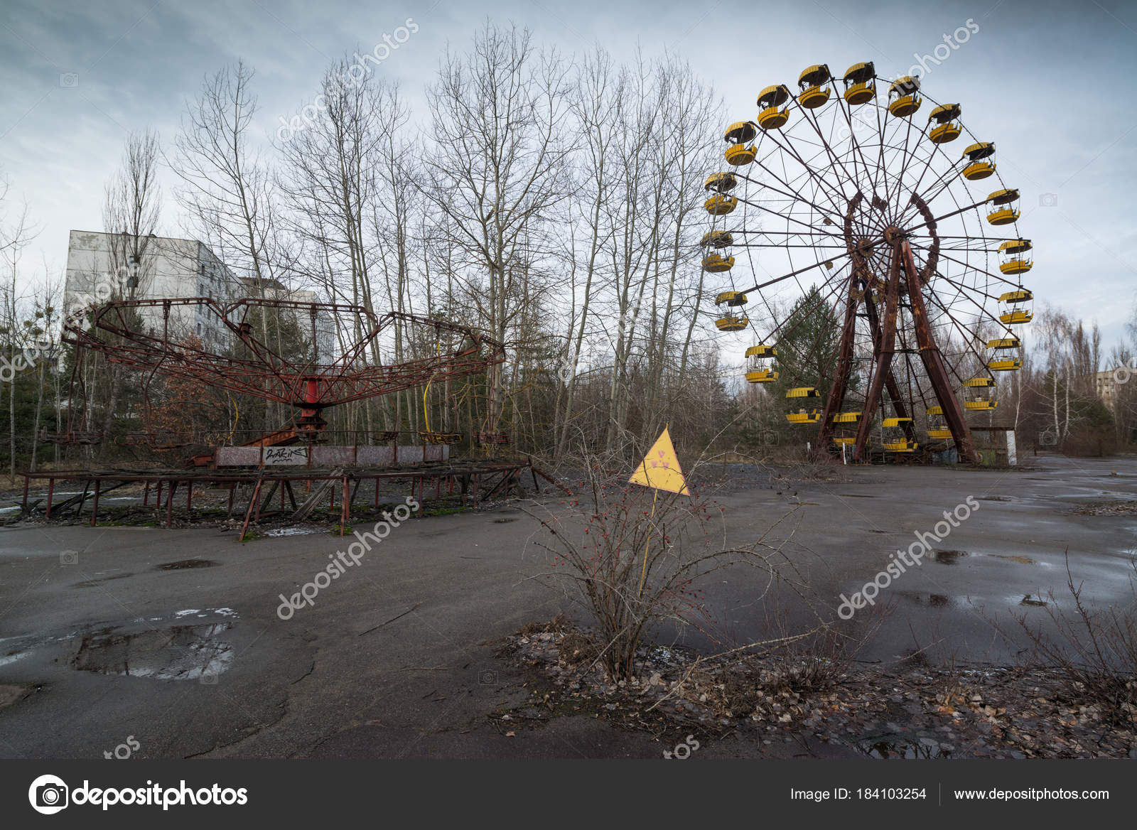 Amusement Park Pripyat Chernobyl Disaster — Stock Photo © Pe3check ...